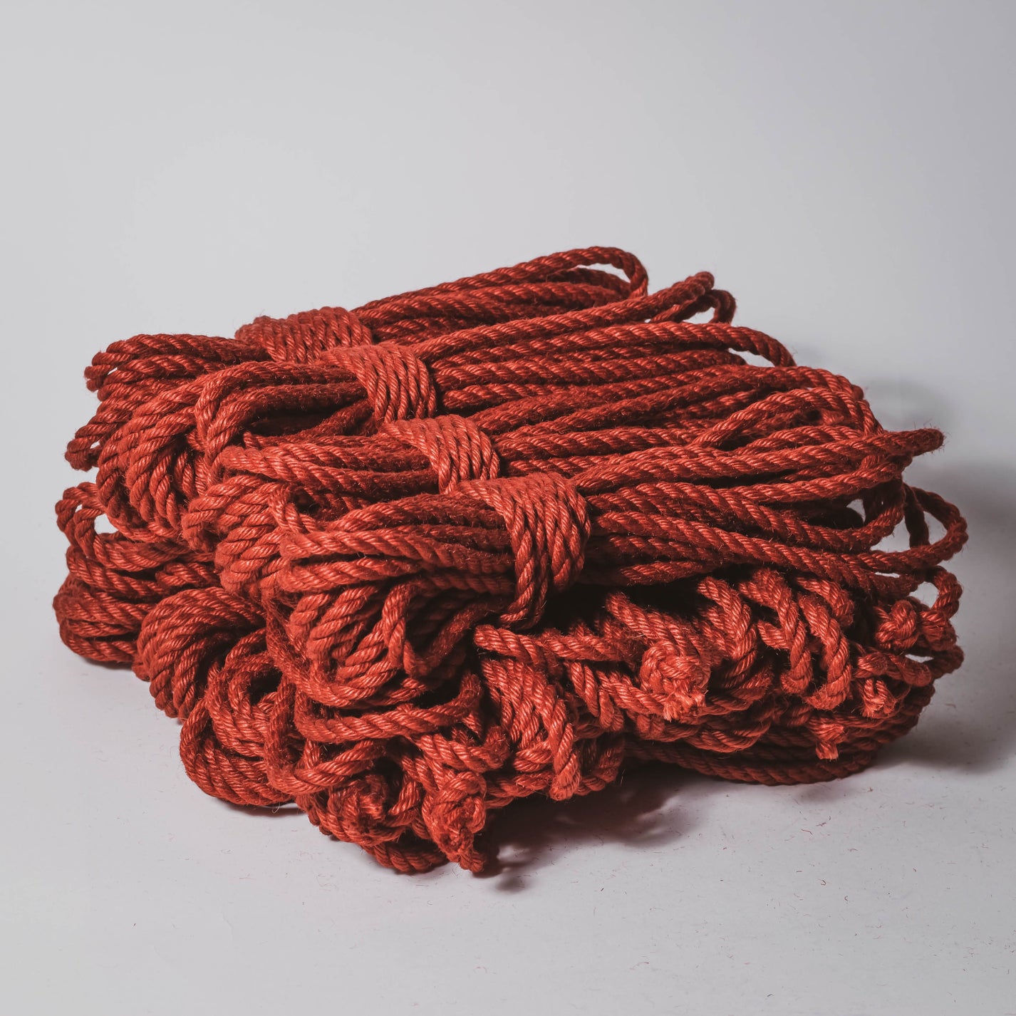 Red jute rope (treated, 6mm) – Anatomie Shop